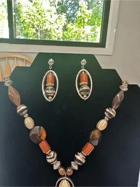 Chico's | Jewelry | Chicos Orange Brown Gold Beaded Pendant Necklace ...